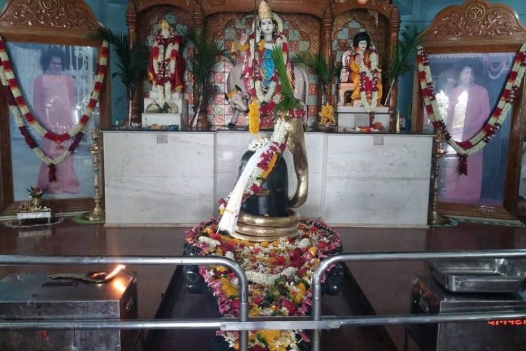 Shivalay Temple – Vrindavan Amusement & Water Park